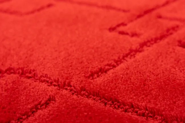 Koupelnový kobereček Moreno Red červený, kosočtverce