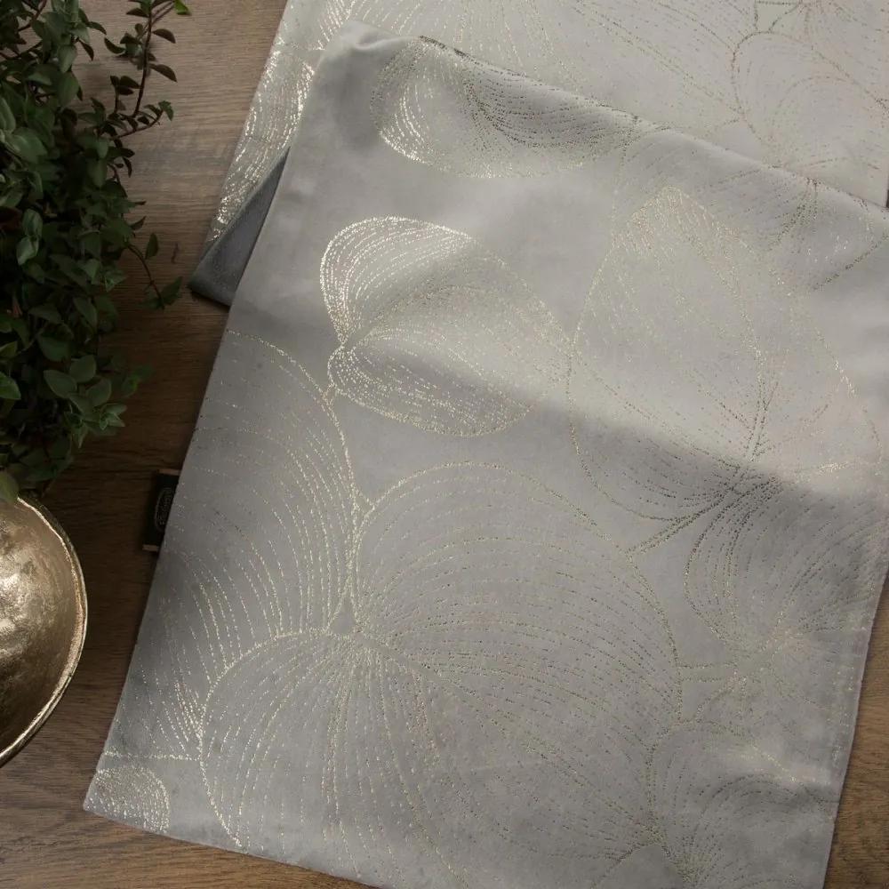 Sametový středový ubrus s lesklým potiskem šedých listů Šířka: 35 cm | Délka: 180 cm