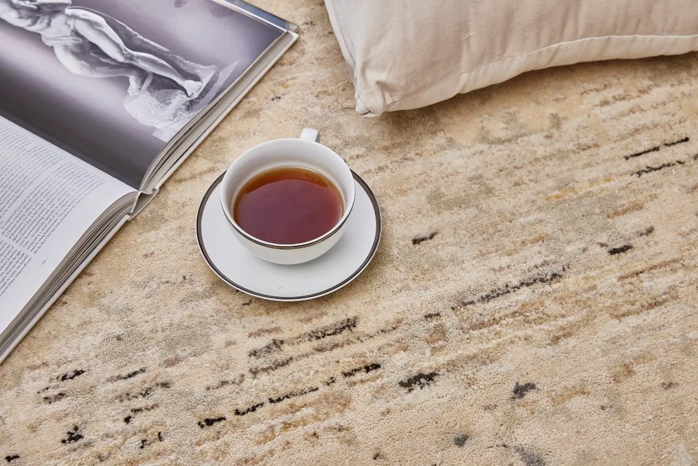 Diamond Carpets India, Ručně vázaný kusový koberec Relic DESP HK21, 120x170, béžová, ložnice