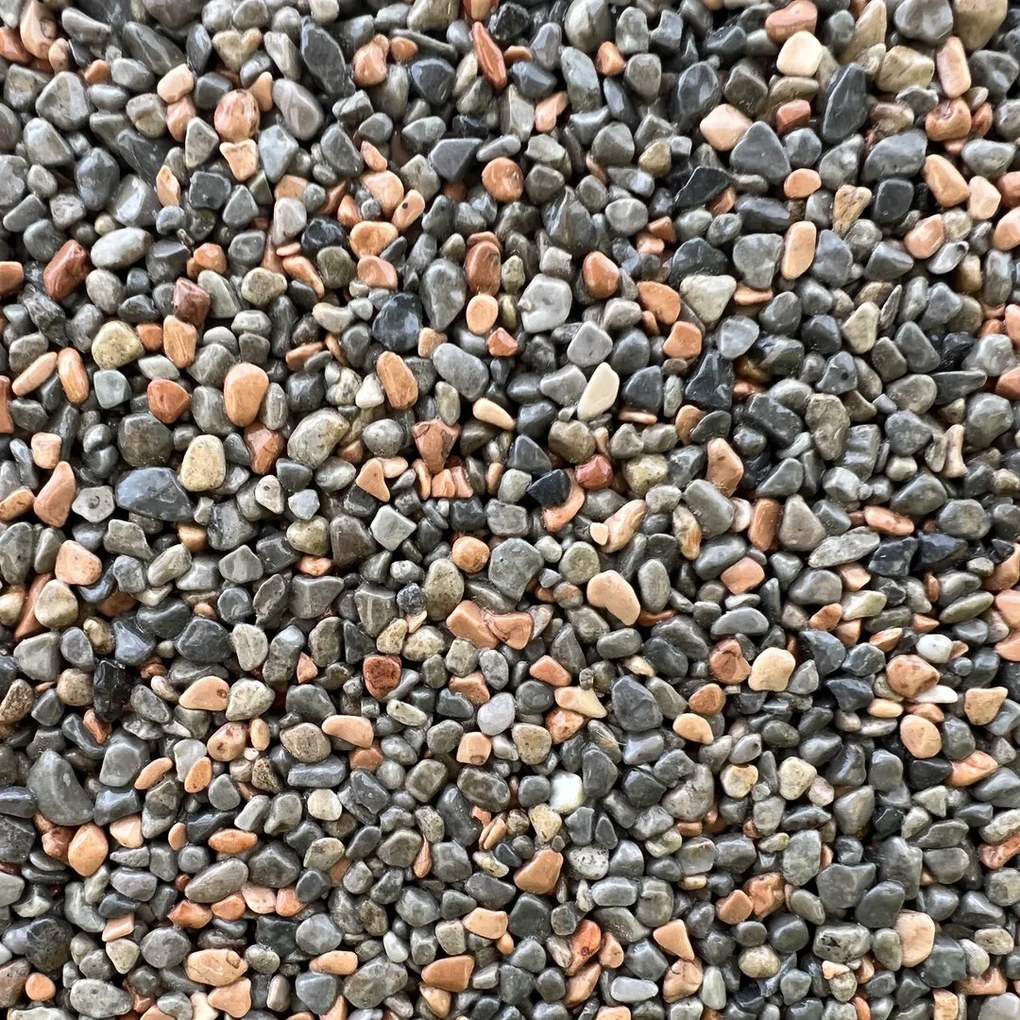 Báča Beton Kamenný koberec na podlahu Reto Frakce: Hrubá (4 – 8 mm), vydatnost setu 1,3 m², Doporučené použití v: exteriéru - dvousložkový polyuretan