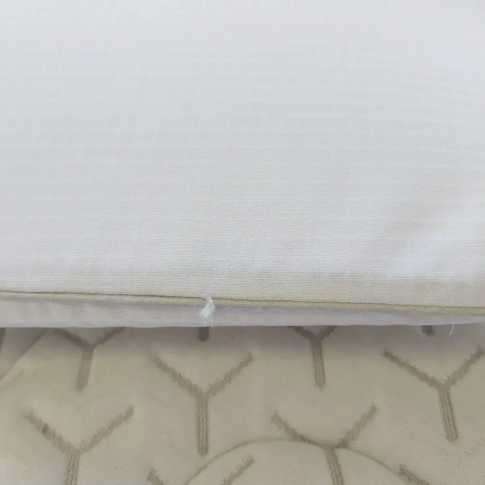 Anatomický polštář Magniflex Superiore Flat neprofilovaný 60x34x7,5cm - výstavní kus
