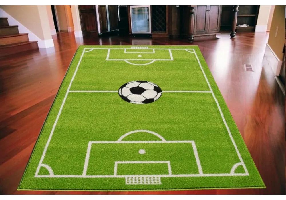 Dětský koberec Fotbalové hřiště TOP zelený, Velikosti 133x180cm | BIANO