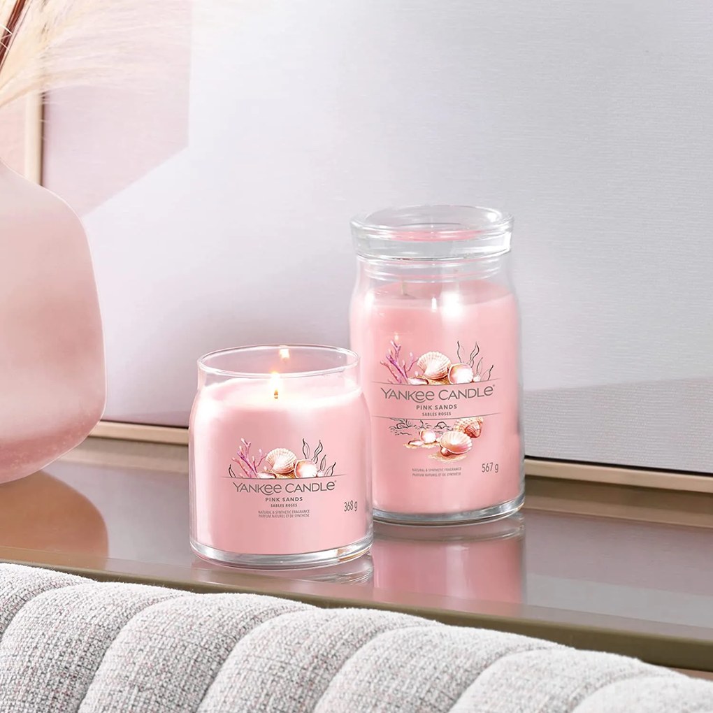 Yankee Candle vonná svíčka Signature ve skle velká Pink Sands 567 g