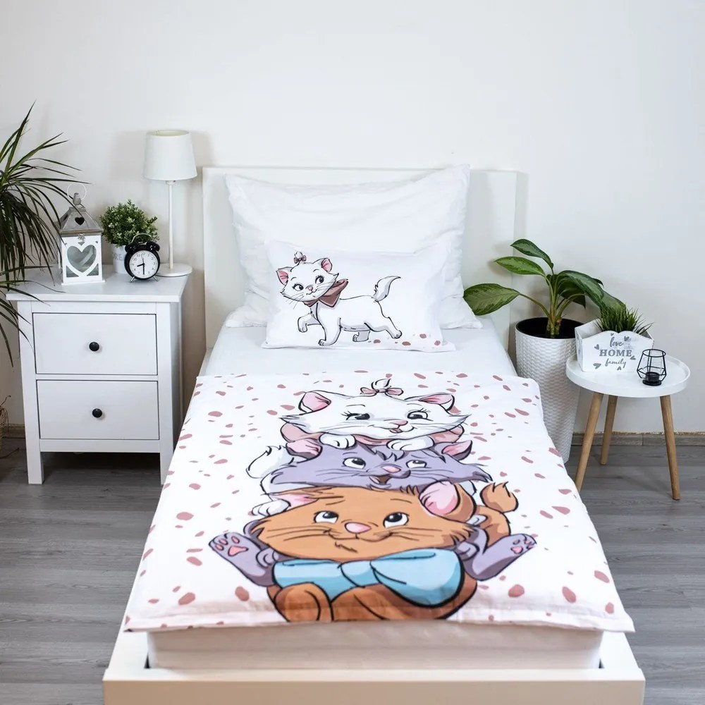 Bílé bavlněné dětské povlečení do postýlky 100x135 cm Marie Cat "Friends" – Jerry Fabrics