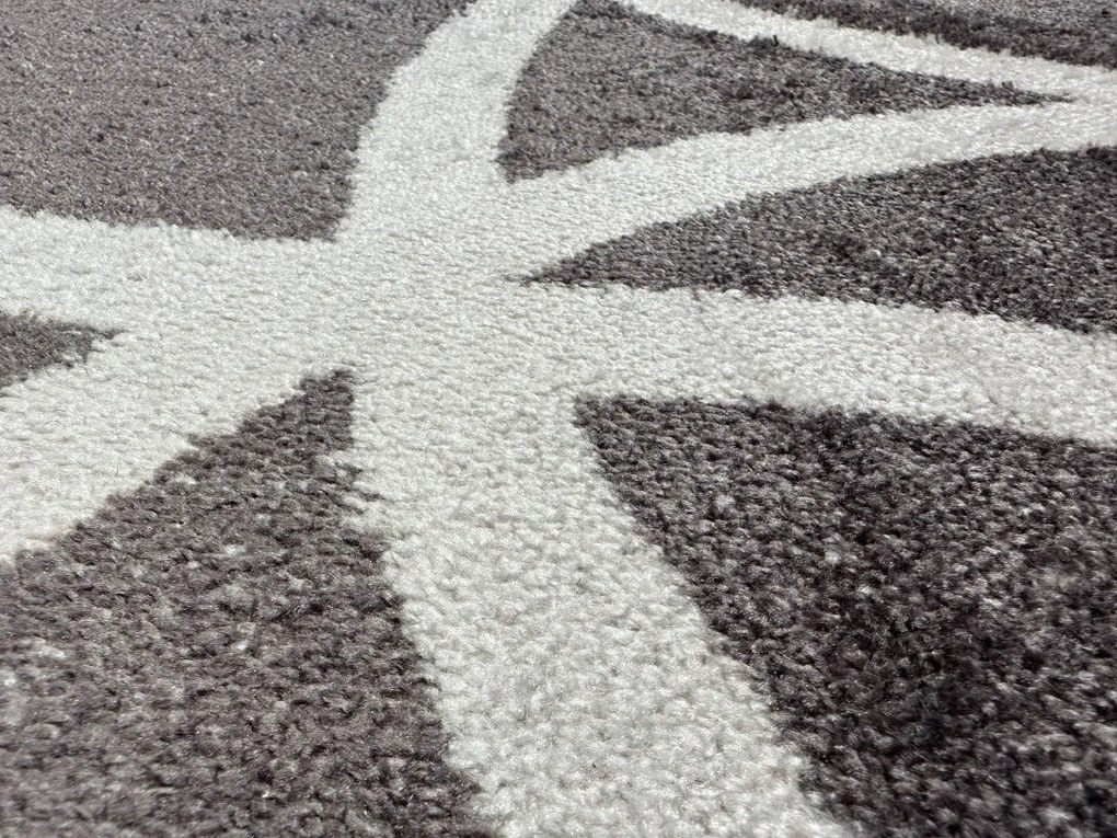 GDmats koberce Designový kusový koberec Boomerangs od Jindřicha Lípy - 120x170 cm