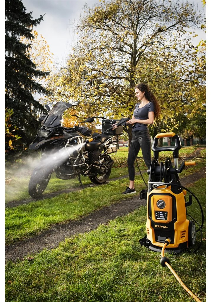 Riwall PRO REPW 180 RC SET elektrická tlaková myčka 180 barů s dálkovým ovládáním a příslušenstvím