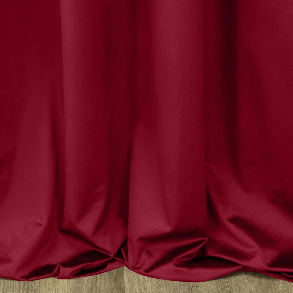 ZATEMŇOVACÍ ZÁVĚS NA PÁSCE PIERRE CARDIN SIBEL 140 X 270 CM BORDOVÁ