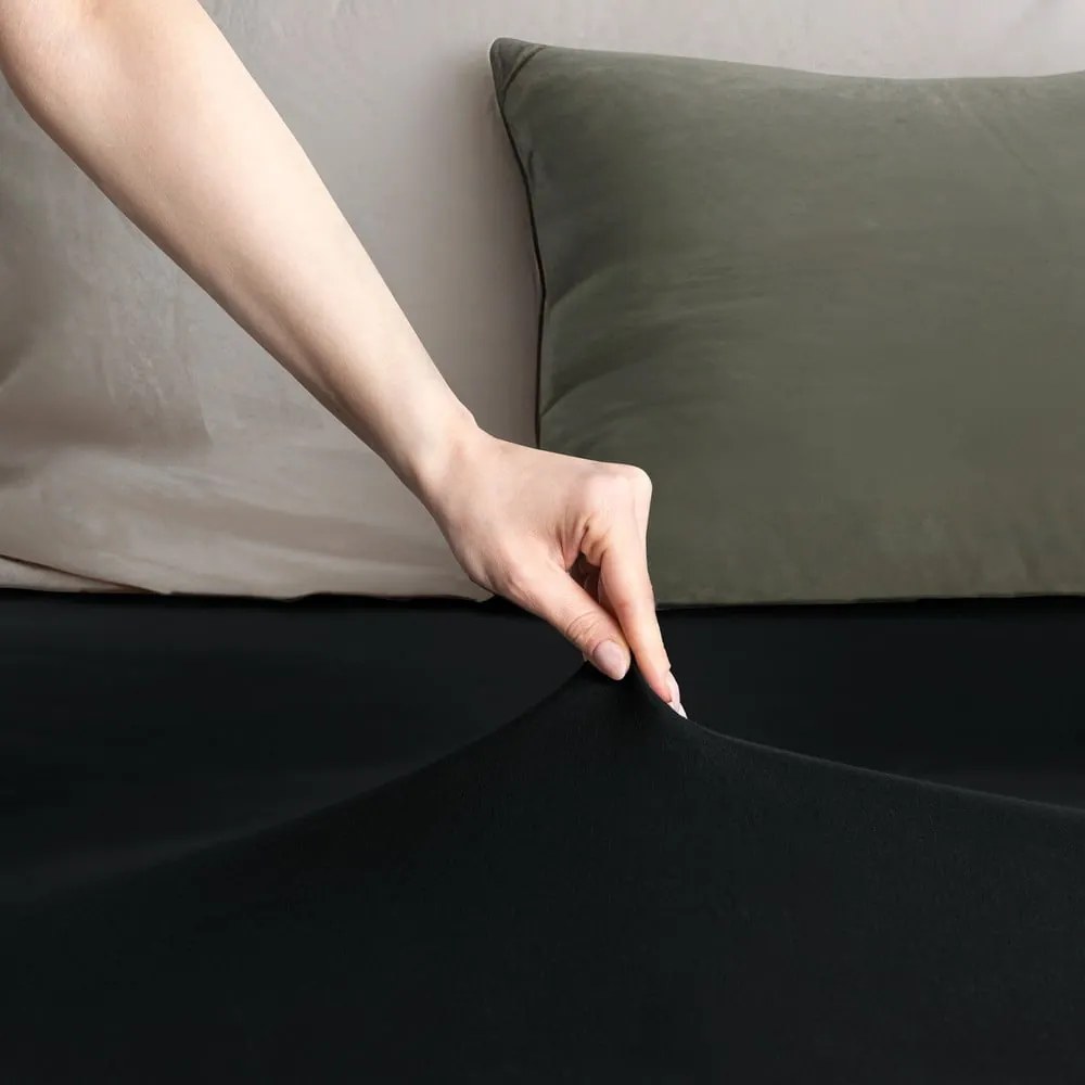 Černé napínací prostěradlo jersey 200x200 cm Amber – Restilo