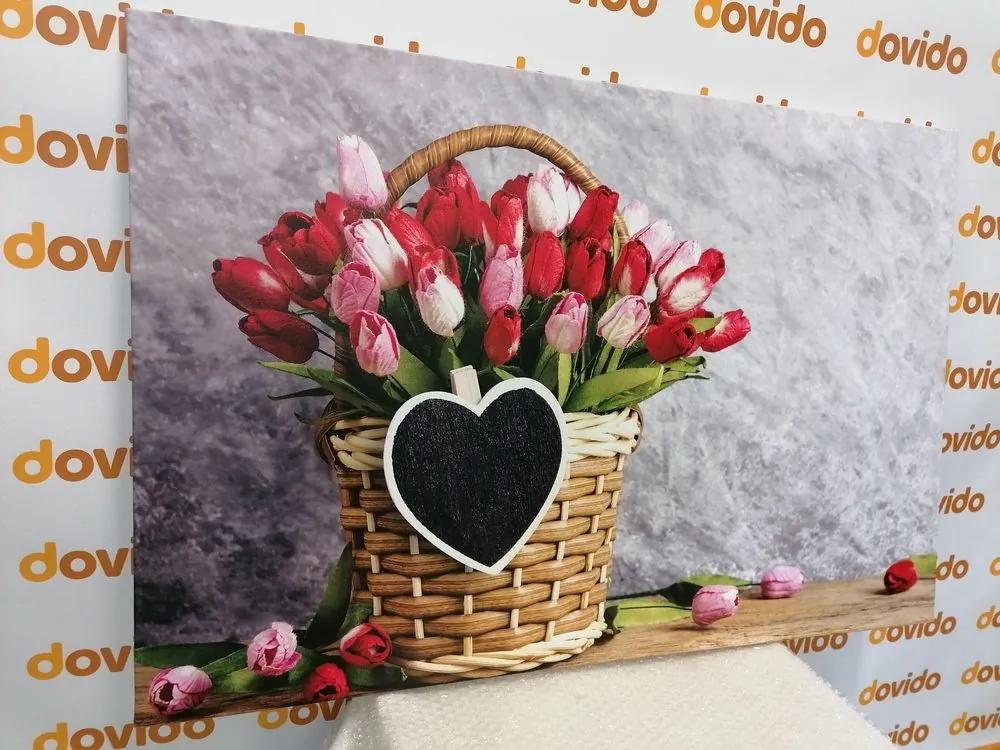 Obraz červené tulipány v dřevěném košíku - 120x80 cm
