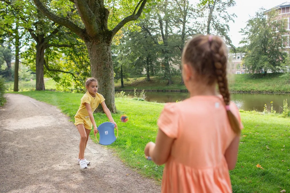 Odrážecí disky se střapatým míčkem
