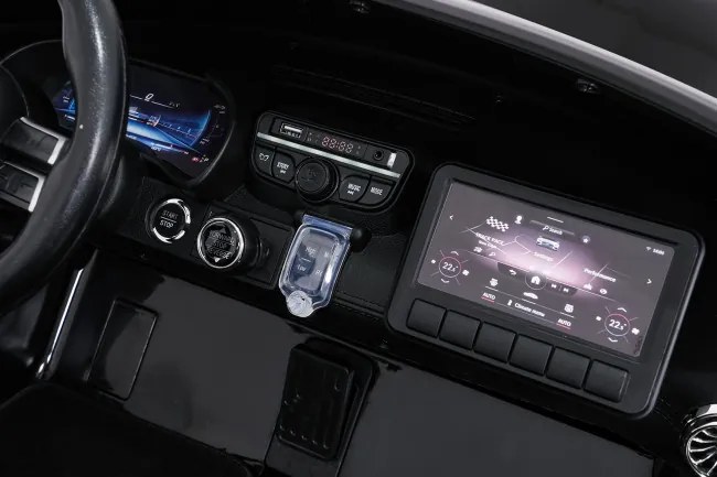 Elektrické autíčko Mercedes Benz GT63 AMG černé