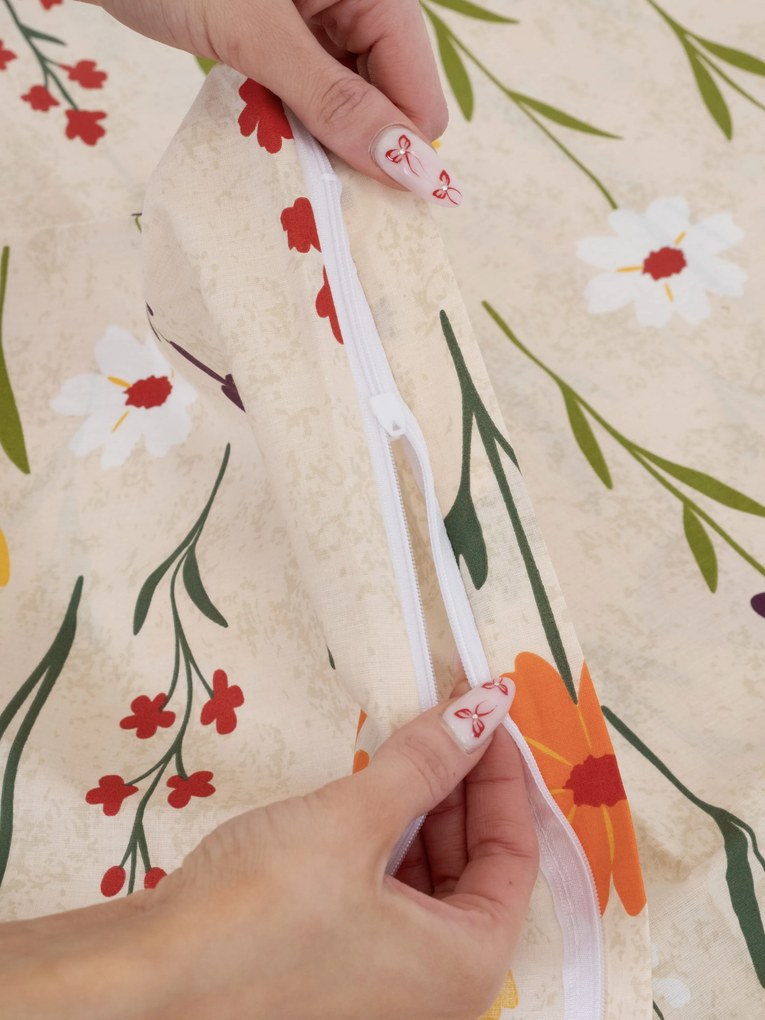 MK Lůžkoviny Bavlněný povlak na polštář Renforcé 50 x 70 cm - Rozkvetlá louka přírodní