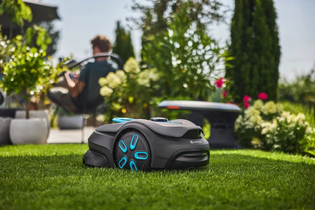 GARDENA Robotická sekačka smart SILENO sense 400 m2