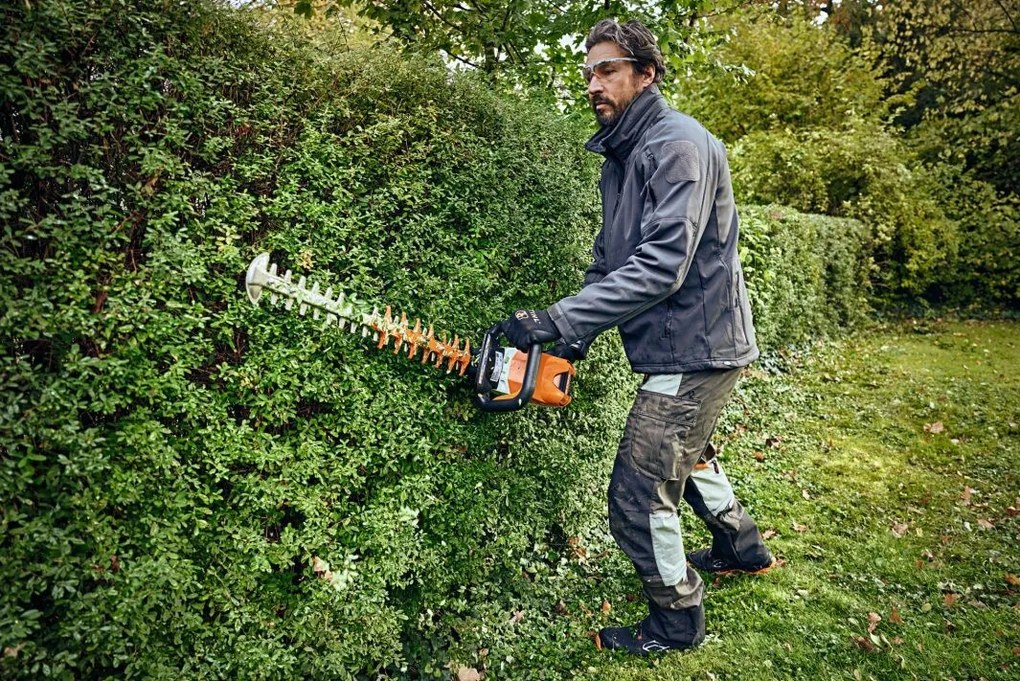 AKU nůžky na živý plot STIHL HSA 100