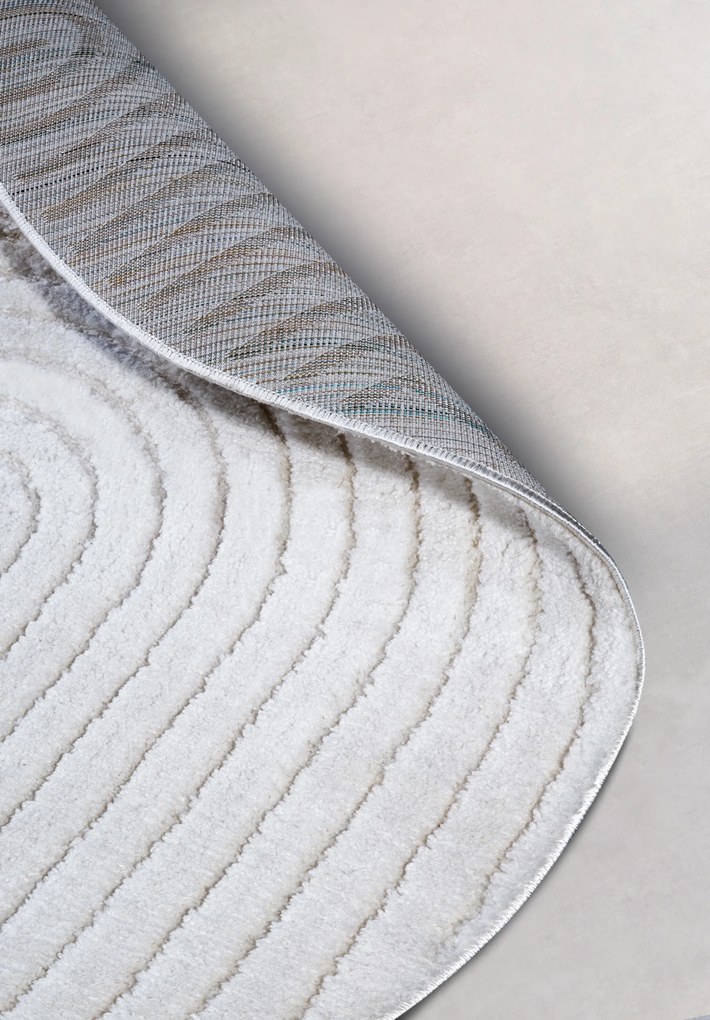 ELLE Decoration, Kusový koberec New York 106203 White kruh, 200x200 (průměr) kruh, bílá, chodba / předsíň