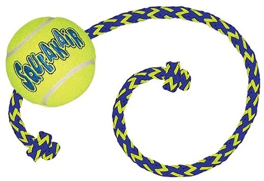 Hračka tenis KONG SqueakAir Ball w/Rope M