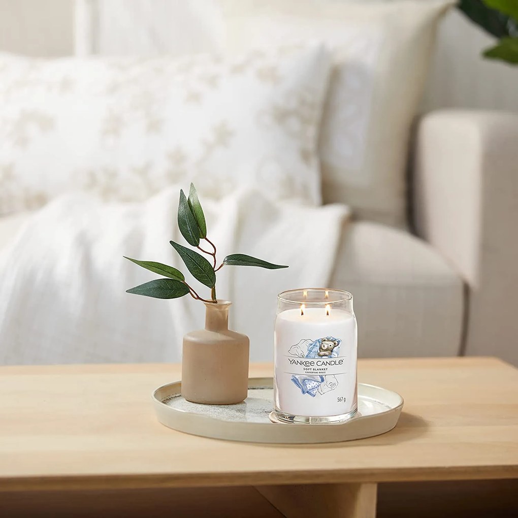 Yankee Candle vonná svíčka Signature ve skle velká Soft Blanket 567 g