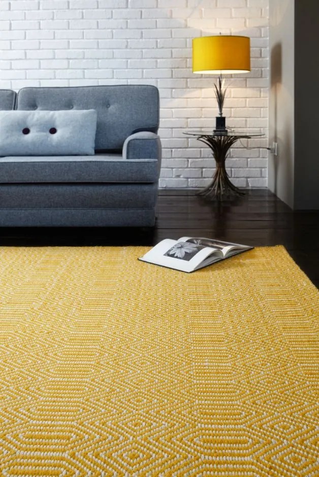 Žlutý koberec Darisi Mustard Rozměry: 200x300 cm