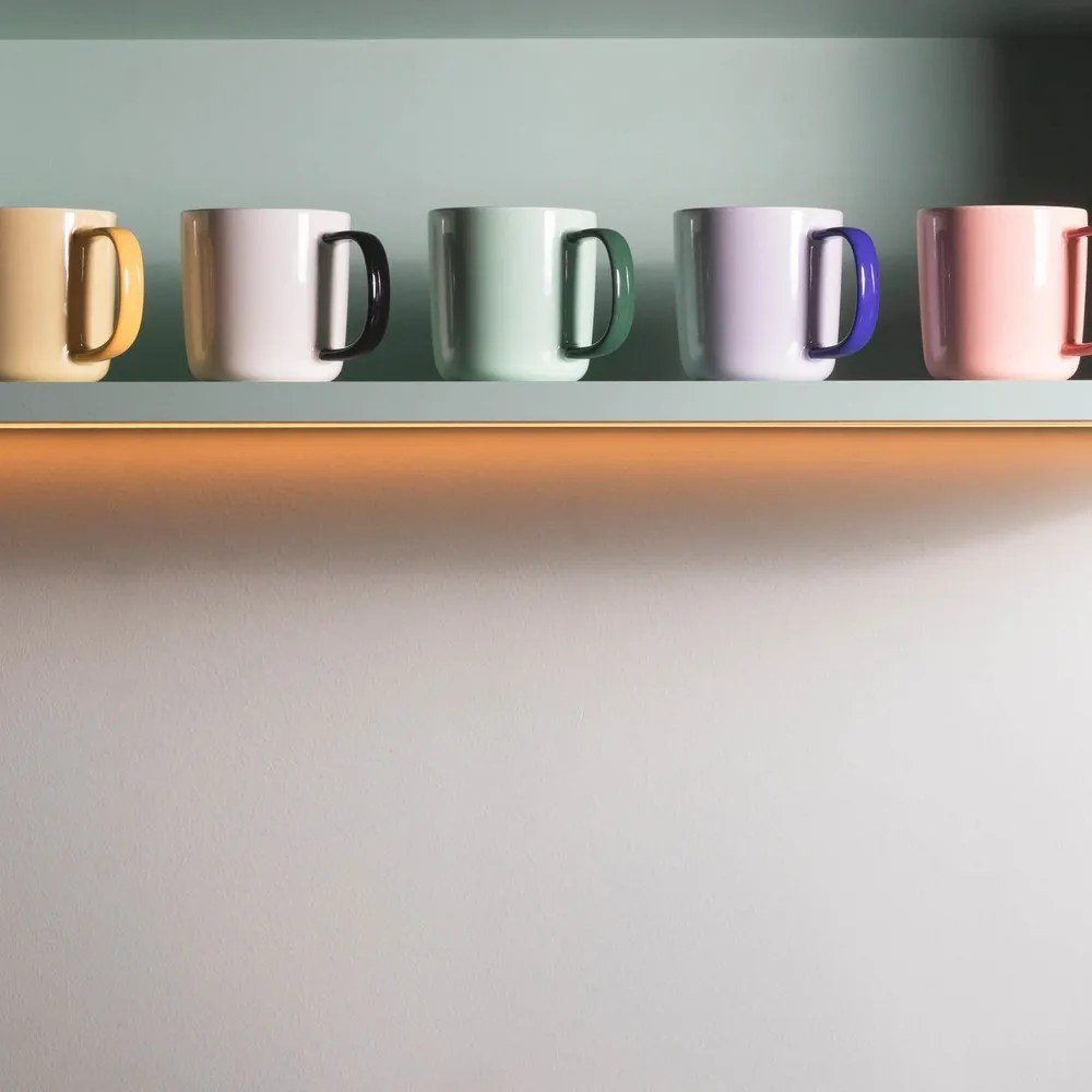 Světle žlutý hrnek z kostního porcelánu 370 ml Mae – ONA