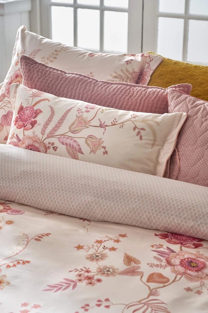 Pip Studio polštář Everbloom 35 x 60 cm - světle růžový (Dekorační polštář s motivem květin v perkálovém povlaku)