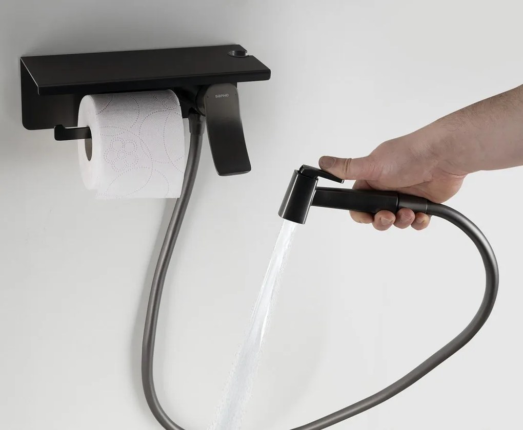 Sapho Sapho, Podomítková bidetová baterie se stop sprchou a držákem toaletního papíru, gun metal, TJ040GM