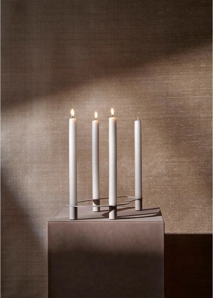 Kovový adventní svícen Aro – Blomus