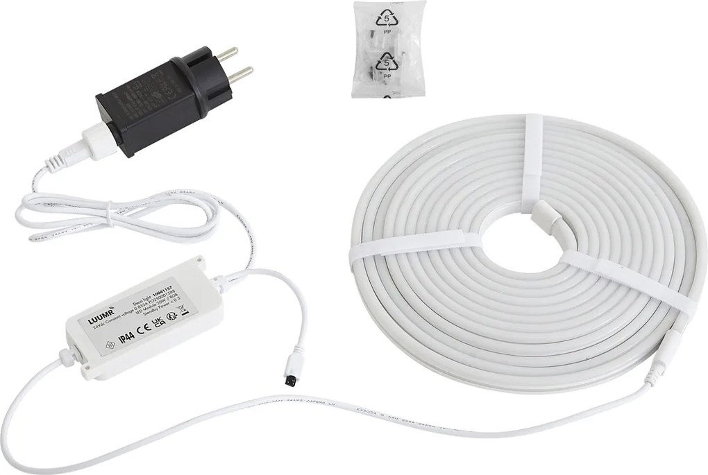Chytrý LED pásek 5 metrů RGB 25W 240 lm IP44