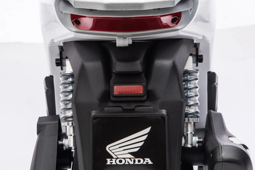 Ramiz Skútr Honda SH125i bílý