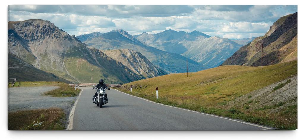 Malvis ® Obraz Na motorce v horách Velikost (šířka x výška): čtyřdílné panorama - 120x30 cm