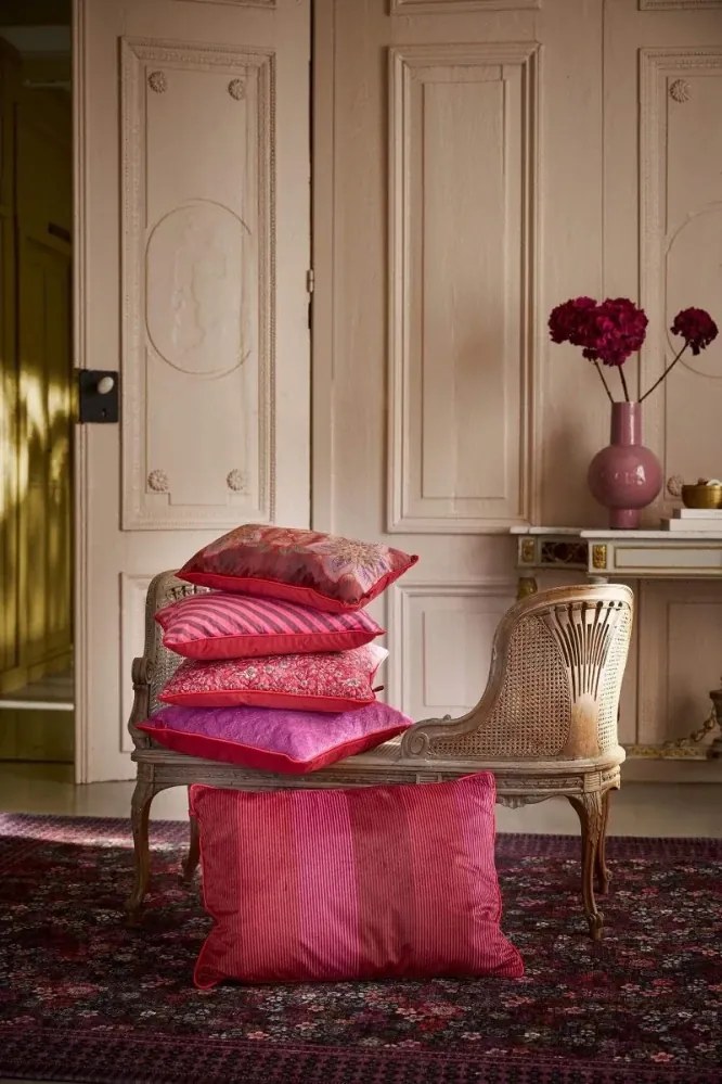Pip Studio dekorační polštář Multi Stripe 50x70 cm, červený (Dekorační polštář s výplní)