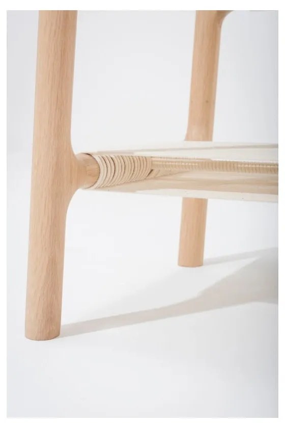 Odkládací stolek z masivního dubového dřeva Gazzda Fawn