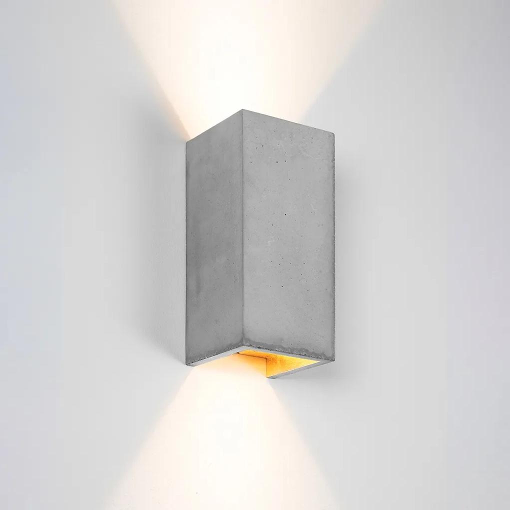 Nástěnné hranaté betonové svítidlo B8  Nástěnné hranaté betonové svítidlo B8 Dekor: Světlý beton, Vnitřní plocha: Zlatá