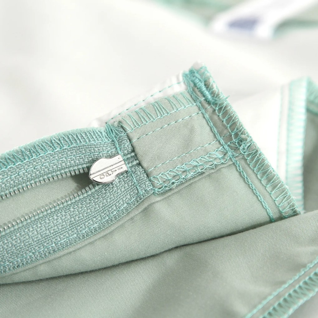 Saténové prodloužené povlečení Royal Dream - light green Velikost: 140 x 220 + 70 x 90