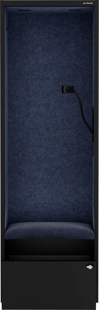 Kancelářská akustická kabina se sedátkem a USB-C portem, korpus černý / sedák námořnická modrá, 600 mm: SALLY MentalBox