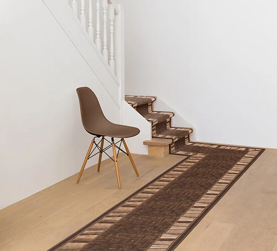 ASSOCIATED WEAWERS Běhoun Linea 44 hnědý BARVA: Hnědá, ŠÍŘKA: 0,67 m