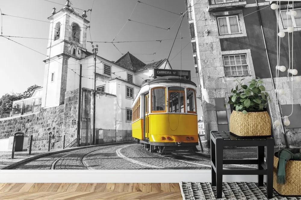Fototapeta Tramvaj V Historické Čtvrti V Lisabonu Strukturální vinyl 368x254