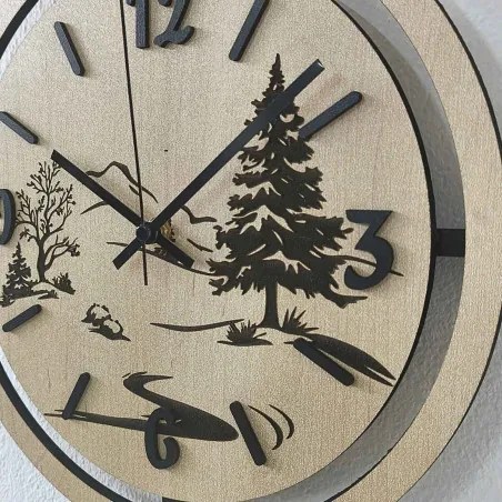Dřevěné nástěnné hodiny s motivem lesa - moderní design | SENTOP HDF0607