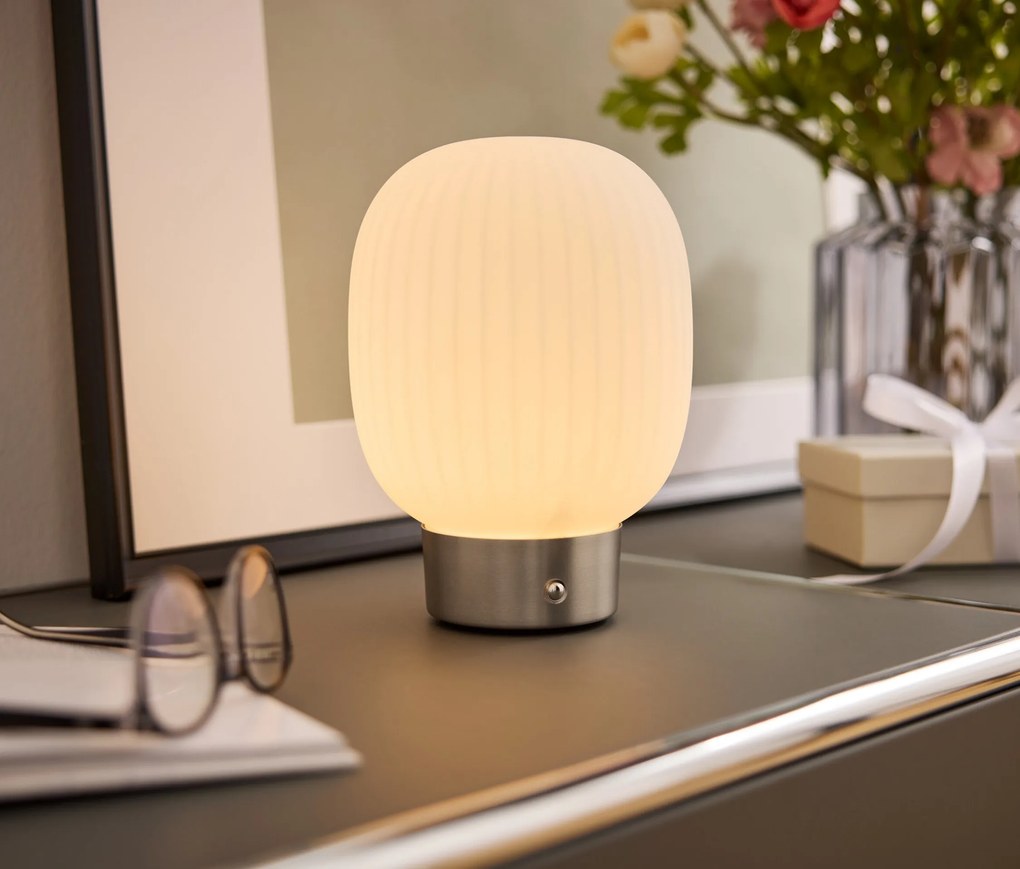Tchibo - LED dobíjecí stolní lampa se skleněným stínítkem