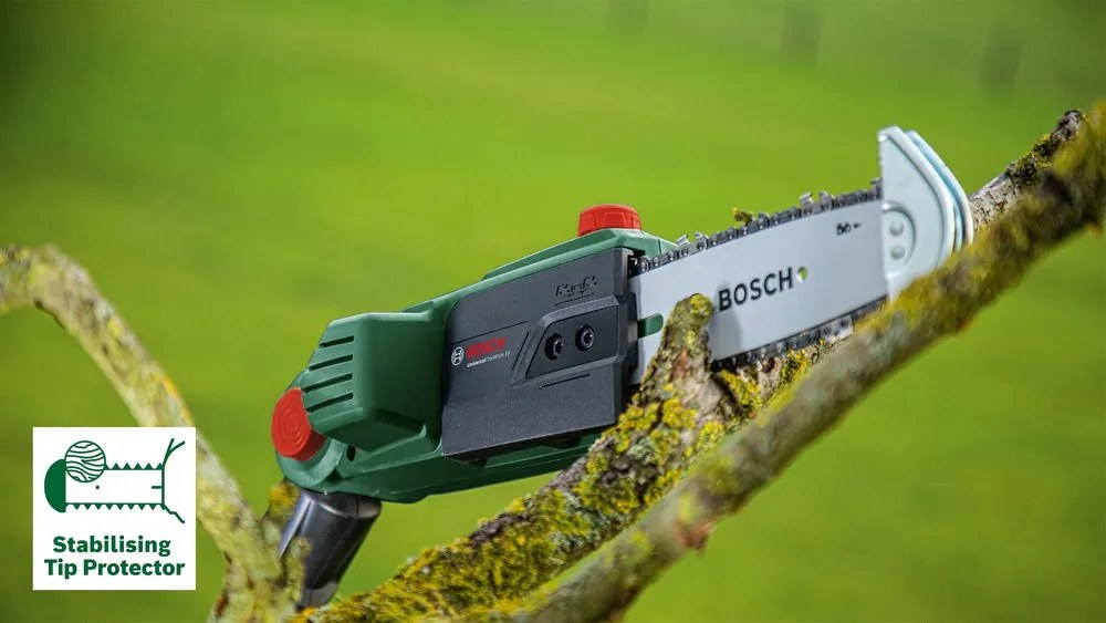 Aku prořezávací pila Bosch UniversalChainPole 18 06008B3101