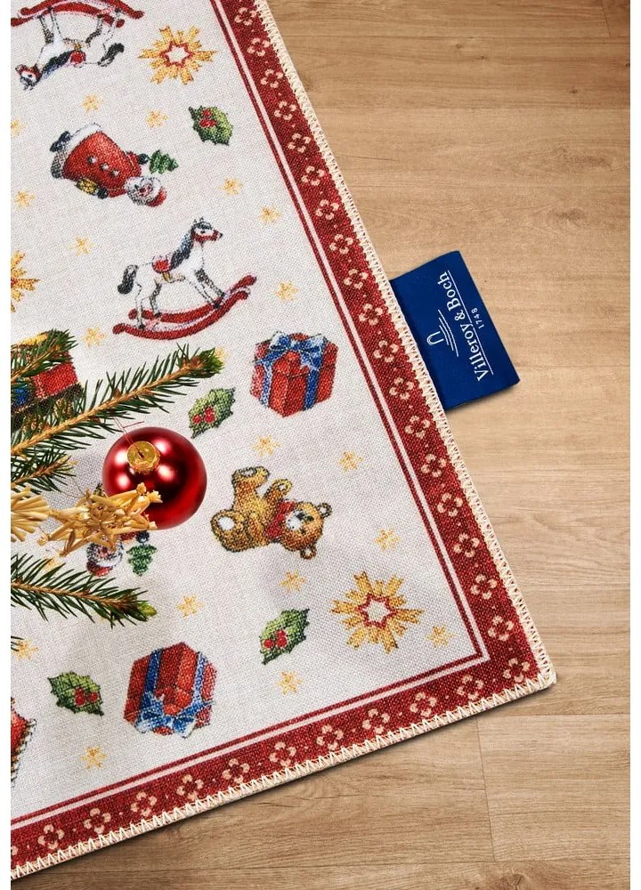 Červený koberec s vánočním motivem 50x80 cm Red Christmas – Villeroy&amp;Boch