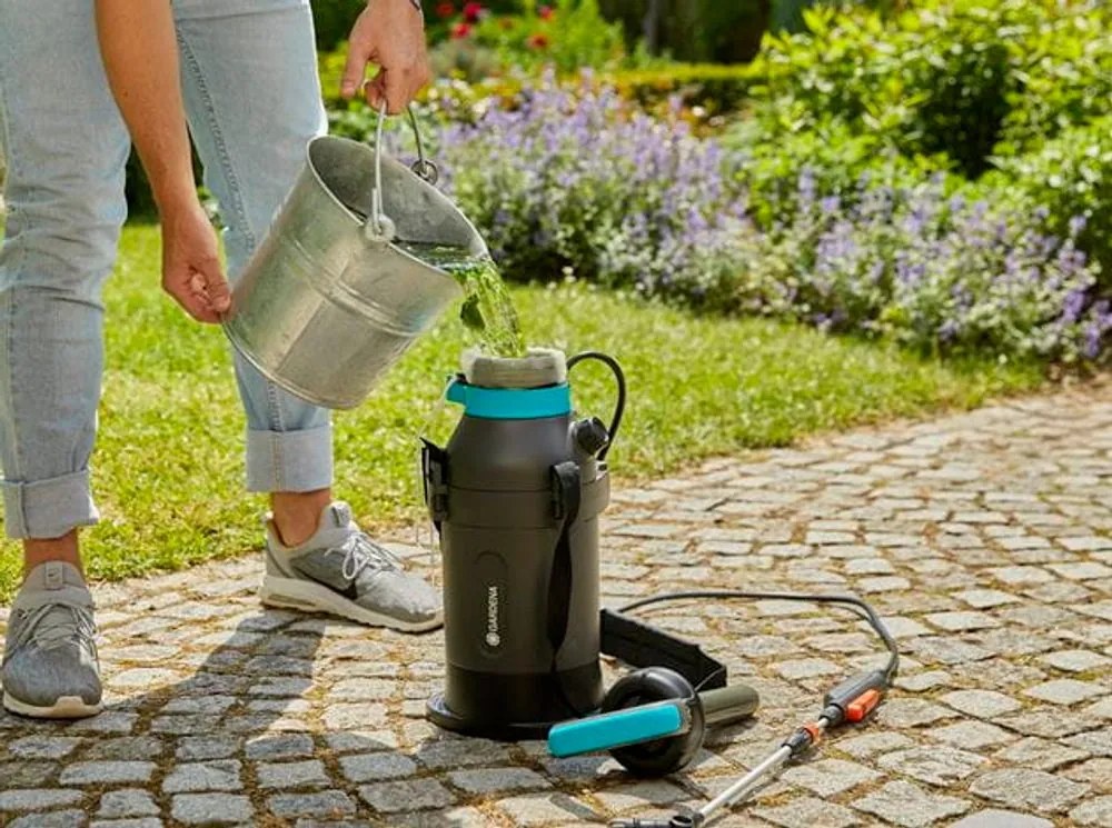 Ruční postřikovač 5 L Gardena Plus 11138-20