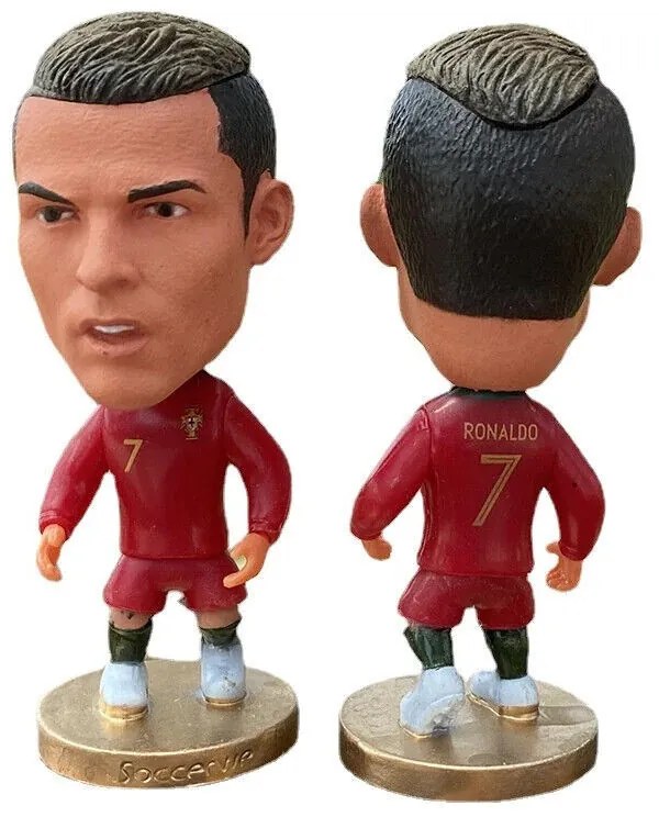 Figurka fotbalista Cristiano Ronaldo