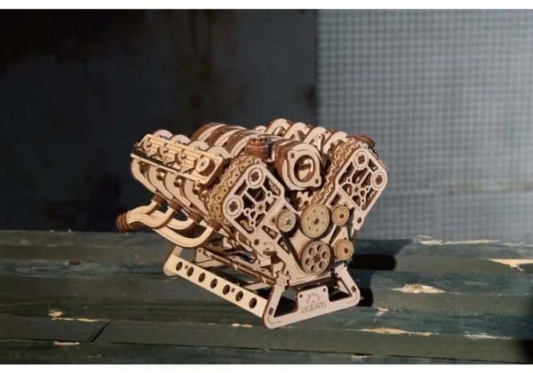 Ugears - 3D dřevěné mechanické puzzle Motor V8