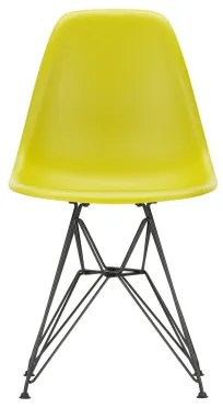 Eames Plastic Chair DSR černě lakovaná hořčicová černé na koberec Vitra