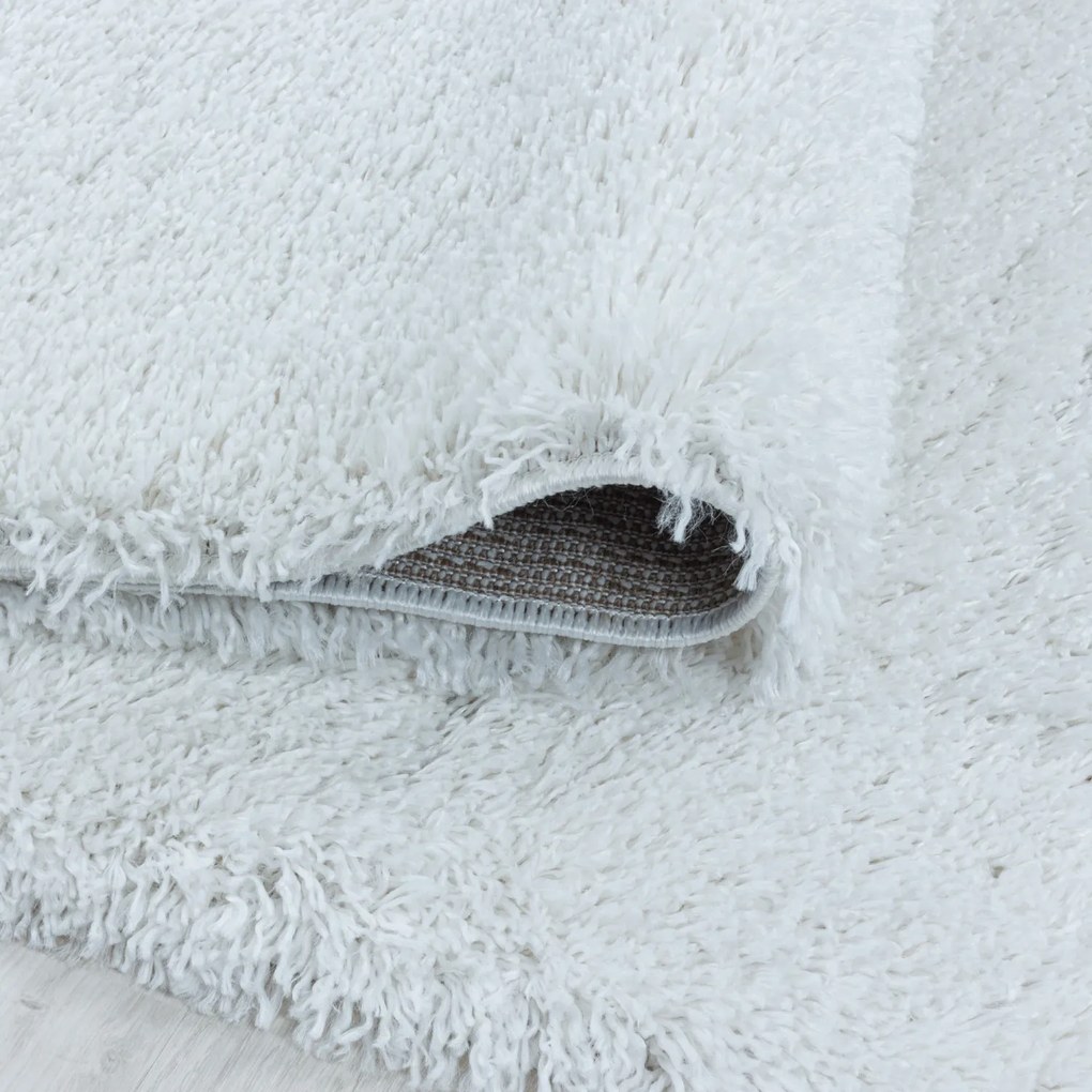 Ayyildiz, Kusový koberec Fluffy Shaggy 3500 white kruh, 80x80 (průměr) kruh, bílá, ložnice