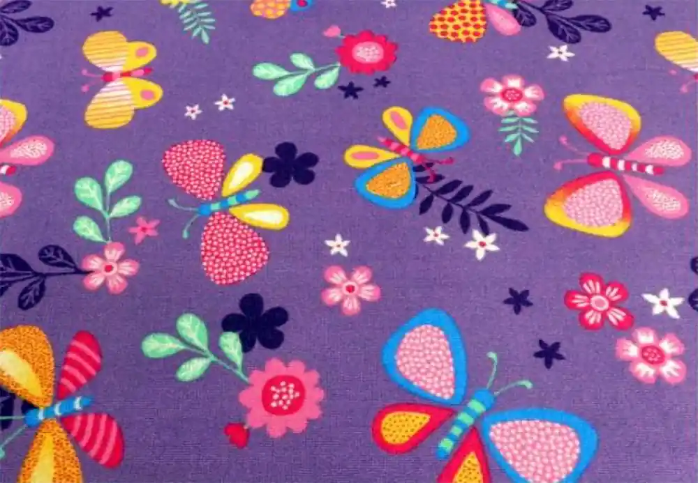 Dětský koberec MOTÝLÍ LOUKA - fialový | BIANO