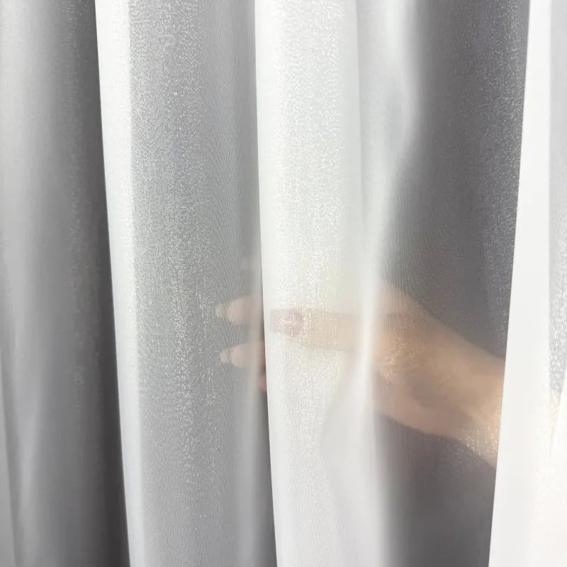 Voálová záclona s olůvkem bílá Svítivá Magic metraž Ervi 7347