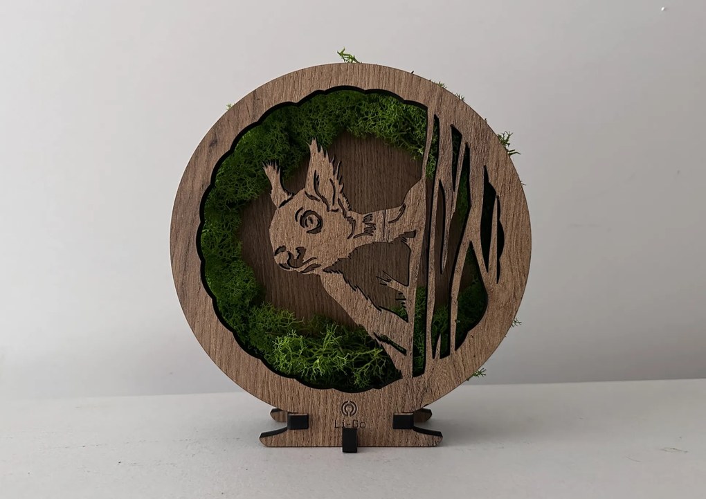Li-Go "Mechová veverka" lampa 20x22 cm provedení povrchu: dub