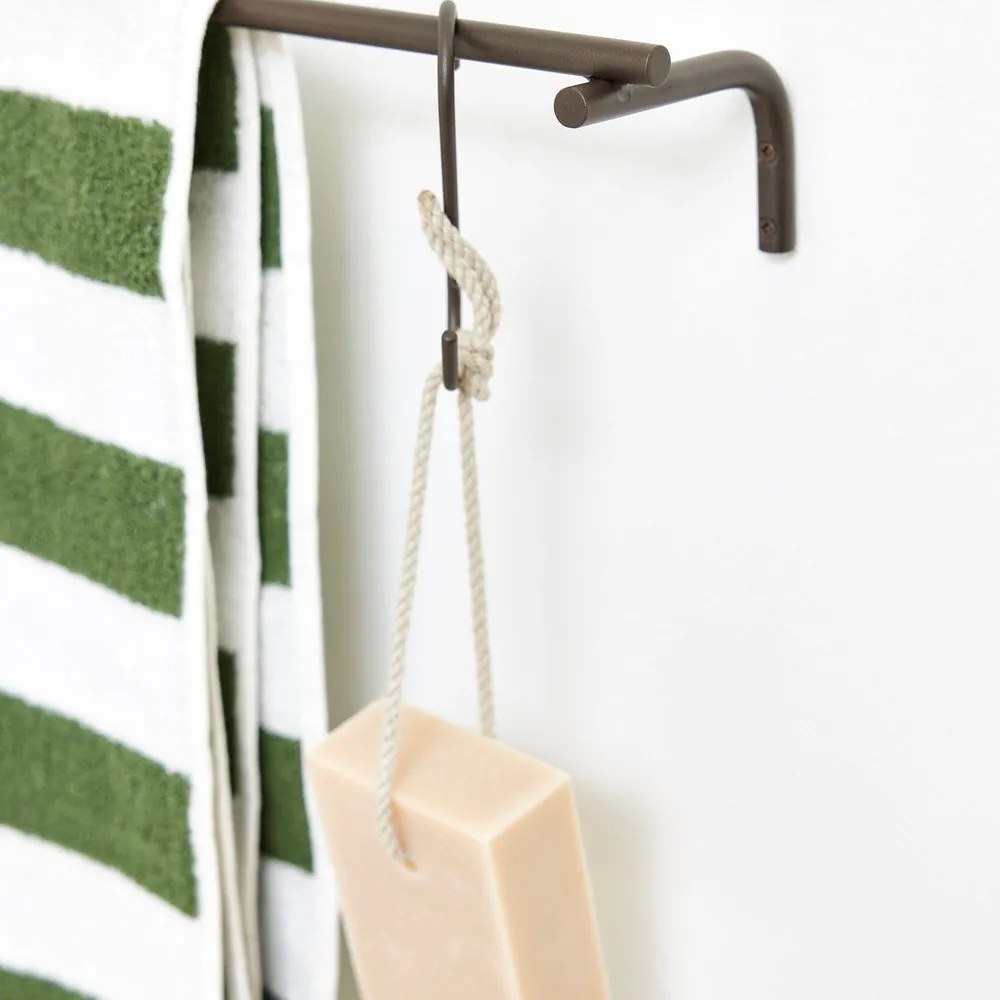 Hnědý nástěnný držák na ručníky z nerezové oceli Pieni – OYOY Living Design