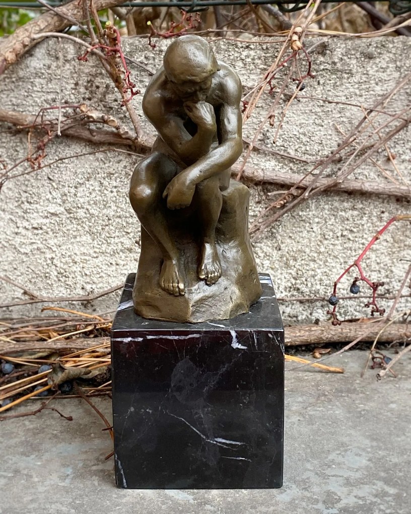 Bronzová socha soška - Myslitel
